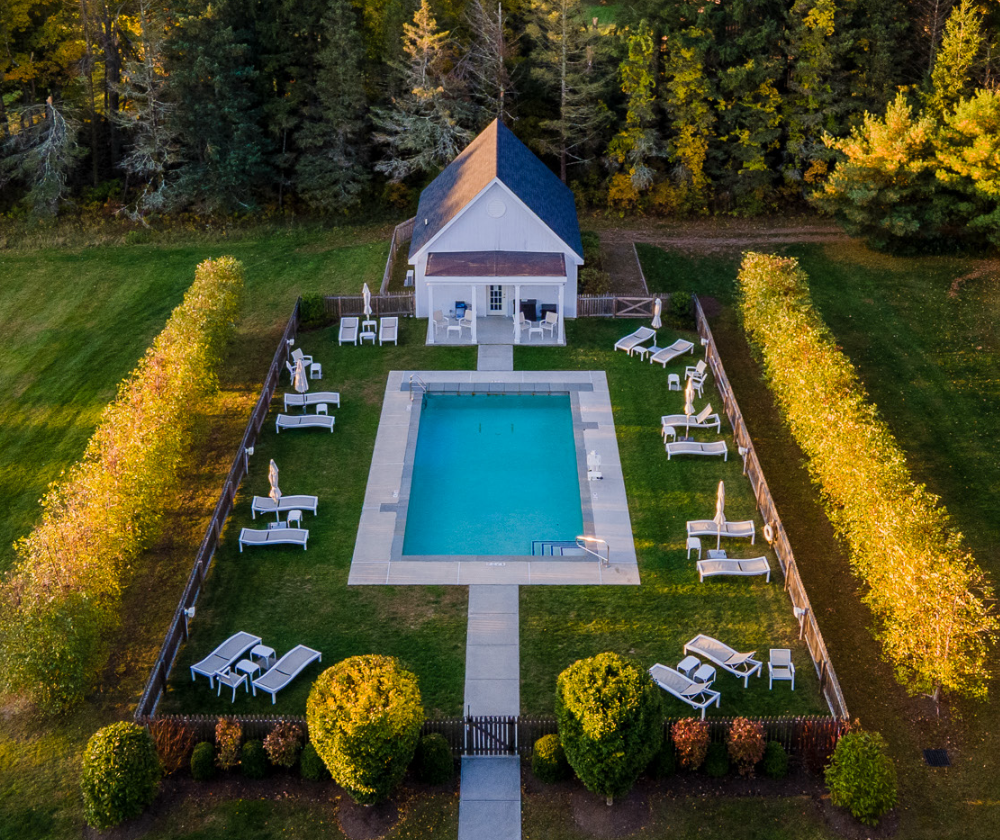 the pool - Winvian